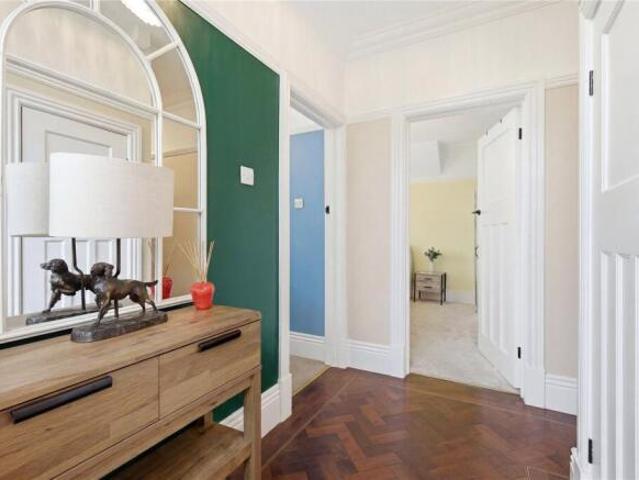 2 bedroom apartment for sale in Ennismore Gardens, Southend on Sea, Essex, SS2