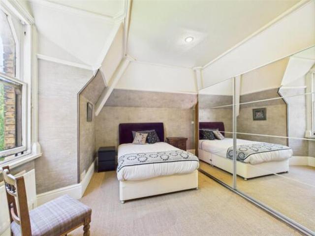 2 bedroom apartment for sale in Fulwood Park, Aigburth, Liverpool. L17