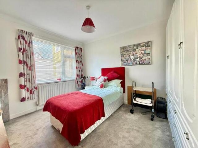 2 bedroom apartment for sale in Furness Road, Eastbourne, East Sussex, BN21