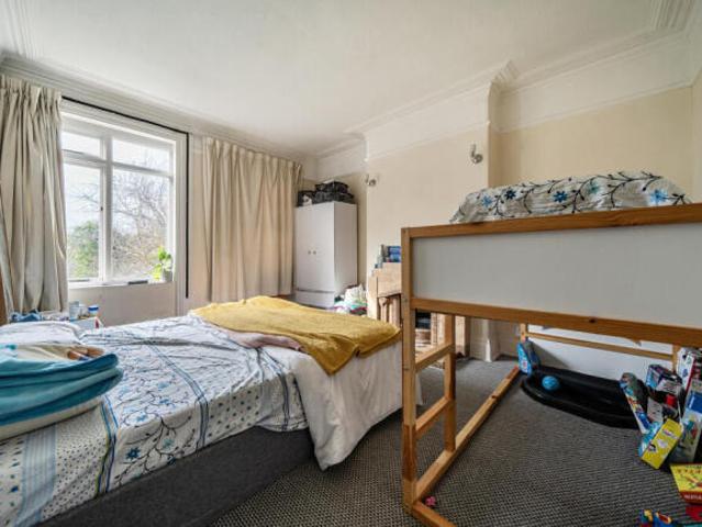2 bedroom apartment for sale in Farnaby Road, Bromley, BR1