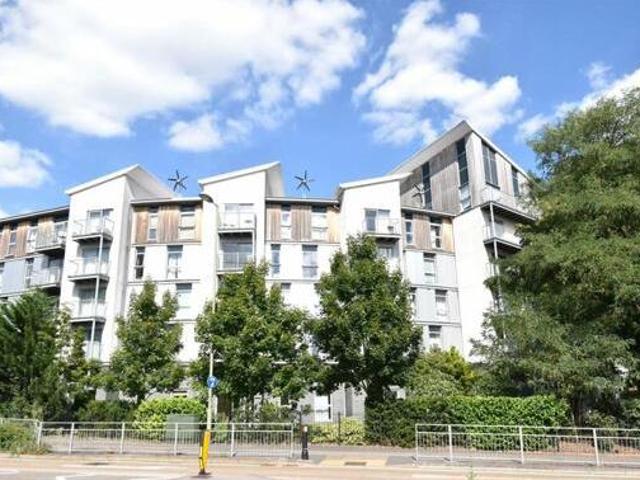 2 Bedroom Apartment For Sale In Farnborough, Hampshire