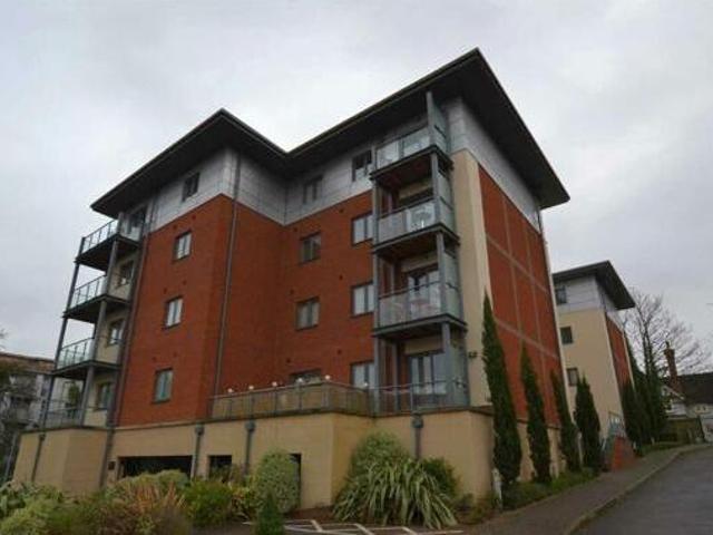 2 Bedroom Apartment For Sale In Farnborough Road