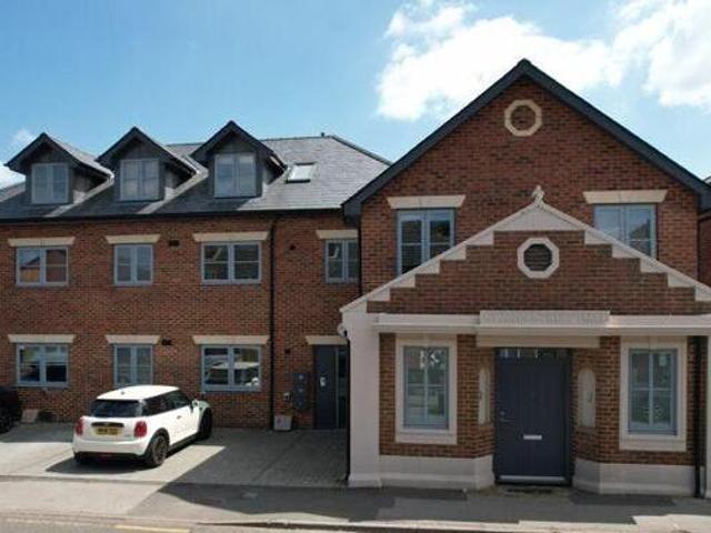 2 Bedroom Apartment For Sale In Farncombe