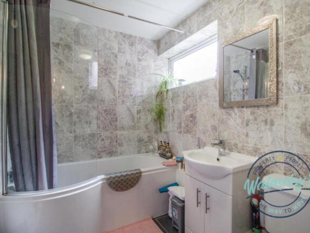 2 bedroom apartment for sale in Farr Drive, Tile Hill, Coventry, CV4
