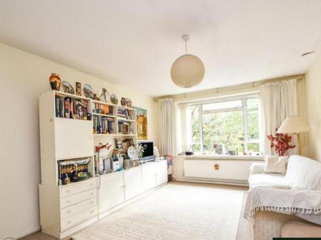 2 Bedroom Apartment For Sale In Finchley