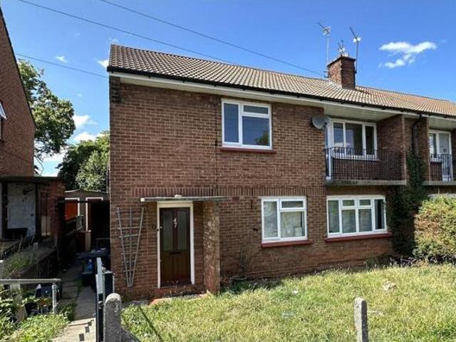 2 Bedroom Apartment For Sale In Fishponds, Bristol
