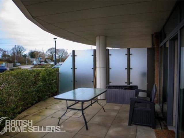 2 bedroom apartment for sale in Flagstaff Road, Reading, Berkshire, RG2