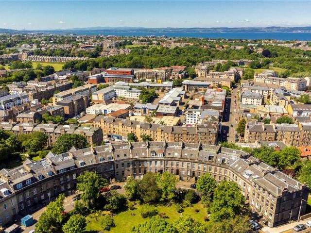 2 bedroom apartment for sale in Flat 15/1, Claremont Crescent, Edinburgh, Midlothian, EH7