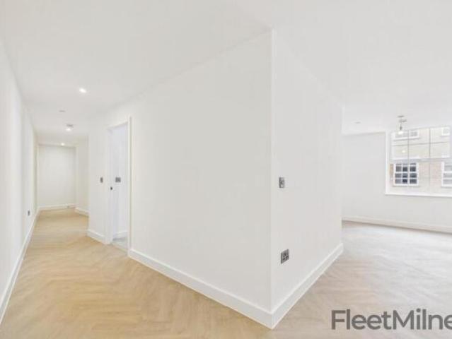 2 bedroom apartment for sale in Fountain Court, Steelhouse Lane, Birmingham, B4