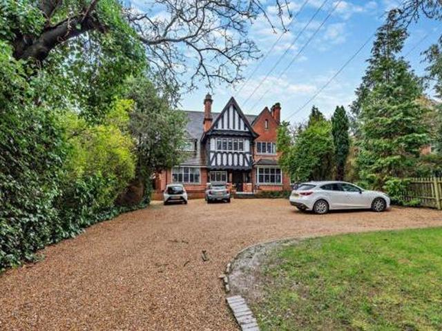 2 Bedroom Apartment For Sale In Frithwood Avenue