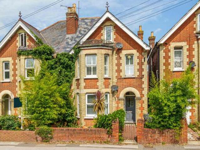2 Bedroom Apartment For Sale In Guildford