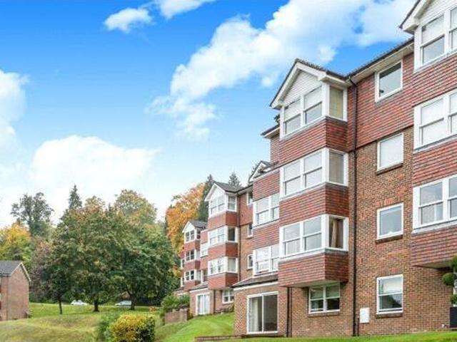 2 Bedroom Apartment For Sale In Guildford