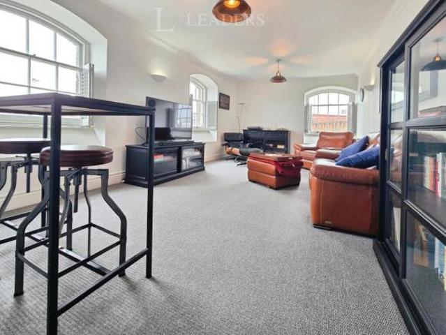 2 bedroom apartment for sale in Gunwharf Quays, Portsmouth, Hampshire, PO1