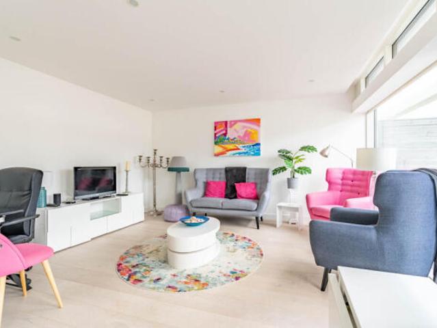 2 bedroom apartment for sale in Gabriel Square, St. Albans, Hertfordshire, AL1