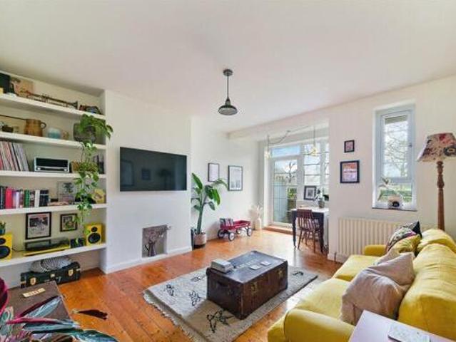 2 Bedroom Apartment For Sale In Gascoyne Road, London