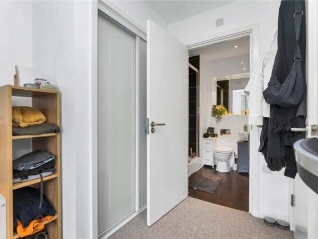 2 bedroom apartment for sale in Glenalmond Avenue, Cambridge, Cambridgeshire, CB2