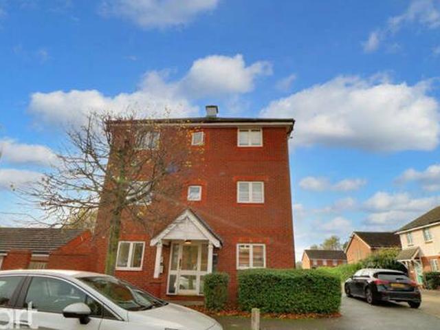 2 bedroom apartment for sale in Goodman Road Bedford MK42