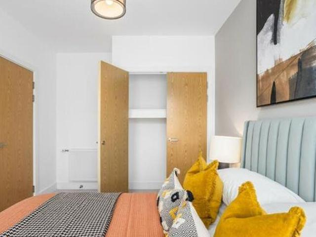 2 Bedroom Apartment For Sale In Goswell Road, London