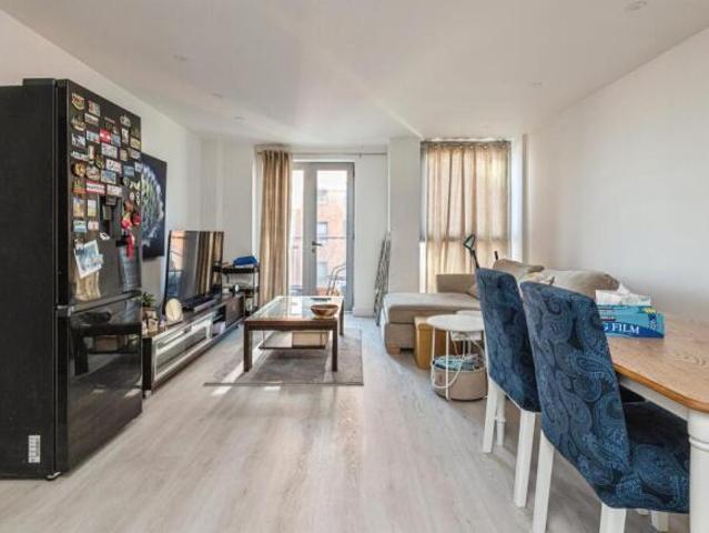 2 bedroom apartment for sale in Gotts Road, Leeds, LS12