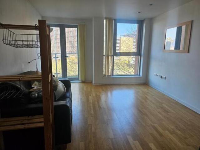 2 bedroom apartment for sale in Gotts Road, Leeds, LS12