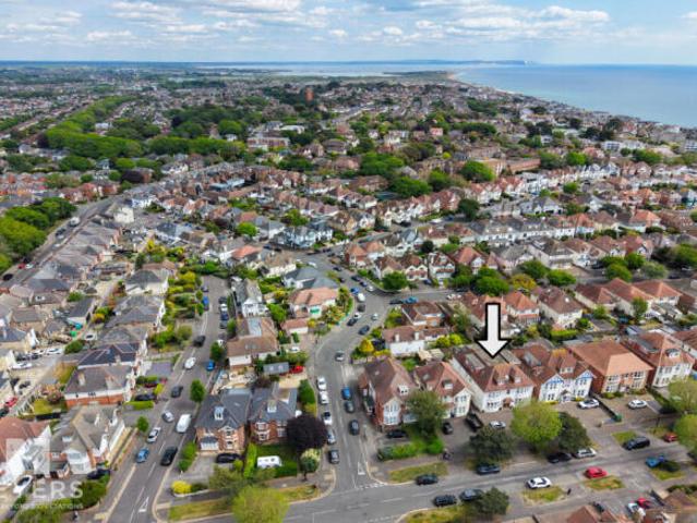 2 bedroom apartment for sale in Grand Avenue, Bournemouth, BH6 3, BH6