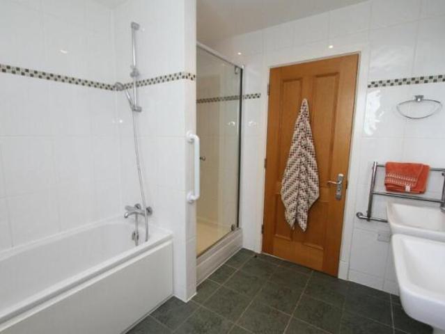 2 bedroom apartment for sale in Grand Parade, Eastbourne, BN21