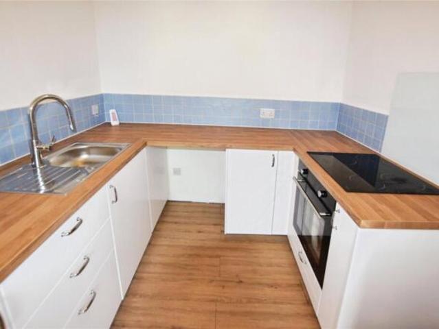 2 bedroom apartment for sale in Grange Close, Hunslet, Leeds, West Yorkshire, LS10
