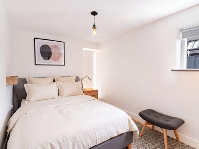 2 bedroom apartment for sale in Greens Road, Cambridge, CB4