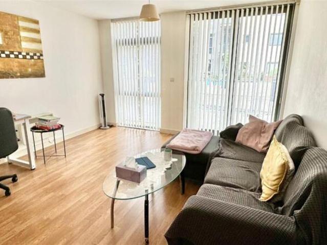 2 bedroom apartment for sale in 7 Greenslade House, Beeston, NG9 1GB, NG9