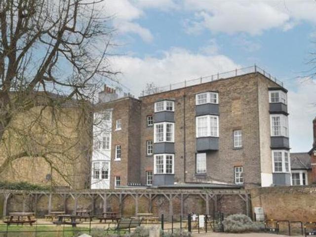 2 Bedroom Apartment For Sale In Greenwich, London