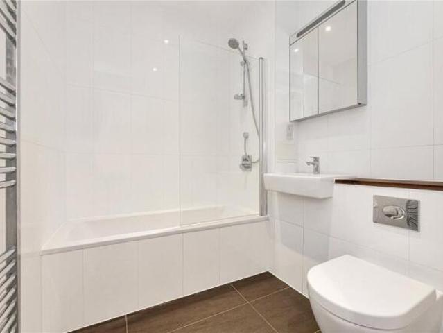 2 bedroom apartment for sale in Gresham House, Partridge Close, Trumpington, Cambridge, CB2