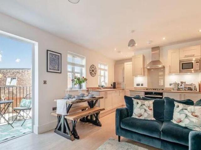 2 Bedroom Apartment For Sale In Grigg Lane