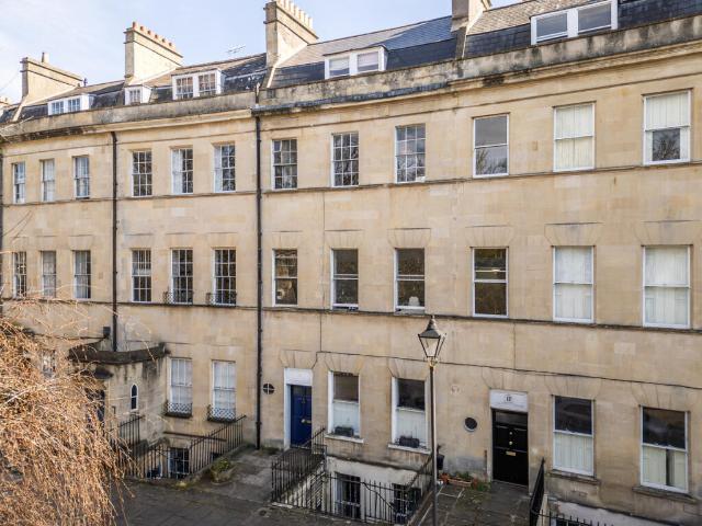 2 bedroom apartment for sale in Grosvenor Place, Bath, BA1