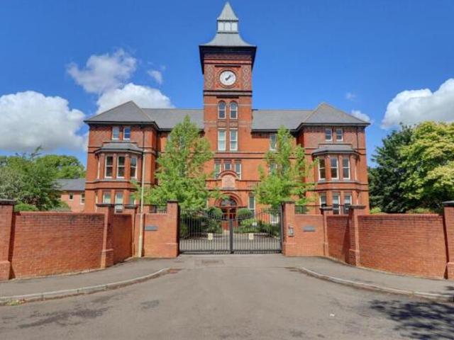 2 bedroom apartment for sale in Huckley Field, Abbeymead, Gloucester, GL4