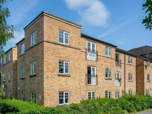 2 Bedroom Apartment For Sale In Huntington