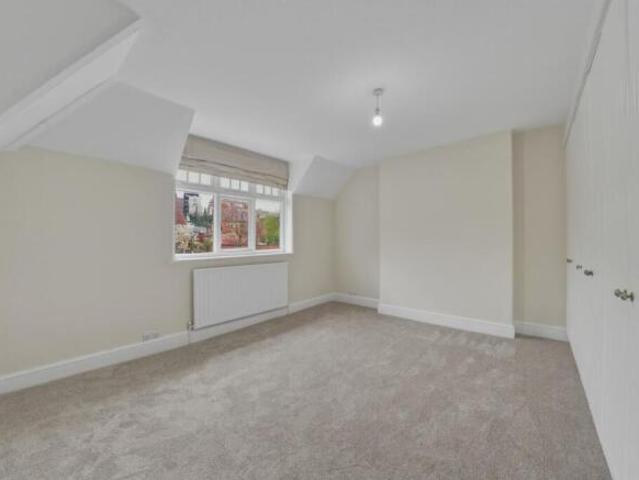 2 bedroom apartment for sale in Huntingdon Drive, The Park, NG7
