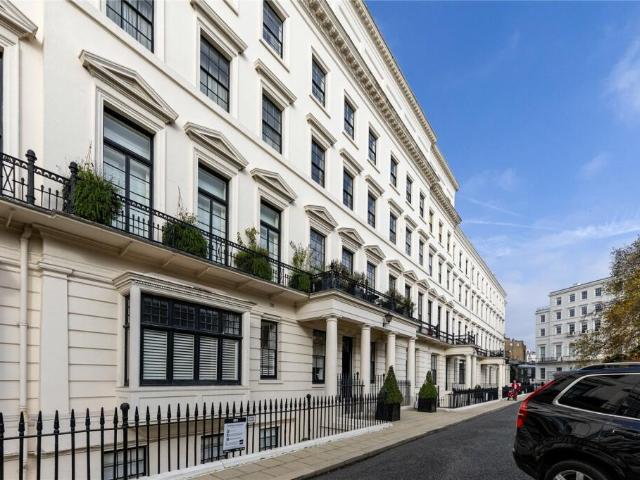 2 bedroom apartment for sale in Hyde Park Gardens, London, W2