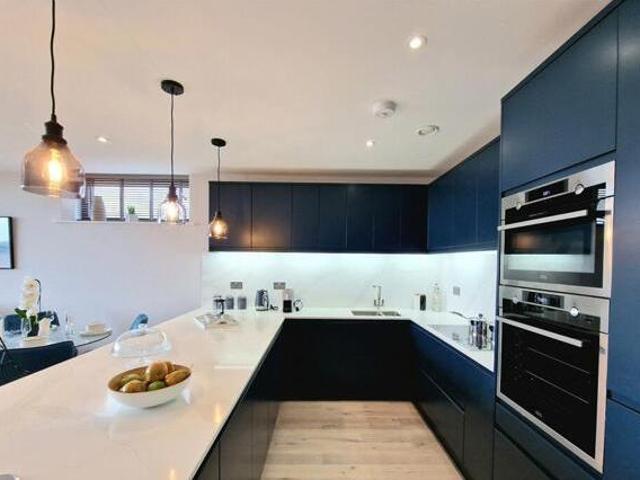 2 Bedroom Apartment For Sale In Hythe, Kent