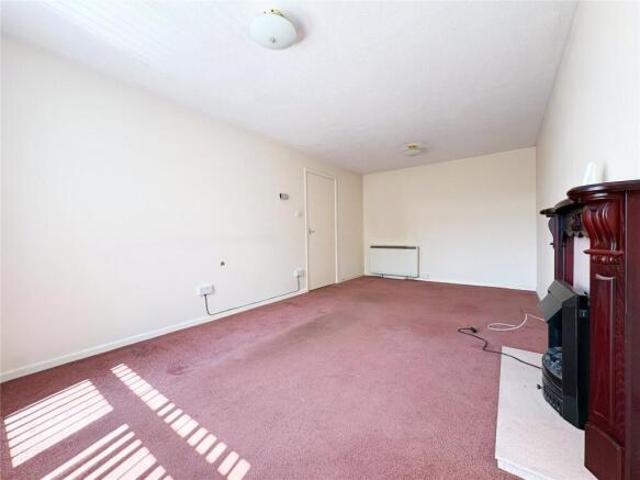 2 bedroom apartment for sale in Hale Close, Ipswich, Suffolk, IP2