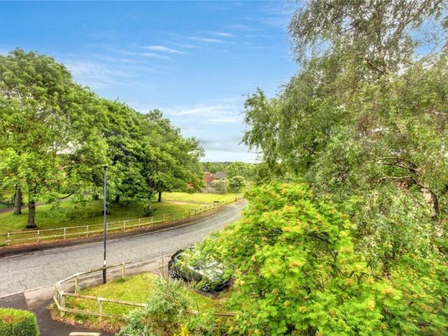 2 bedroom apartment for sale in Hallow Drive, Newcastle upon Tyne, and Wear, NE15