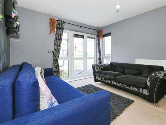 2 bedroom apartment for sale in Hammonds Drive, Peterborough, PE1