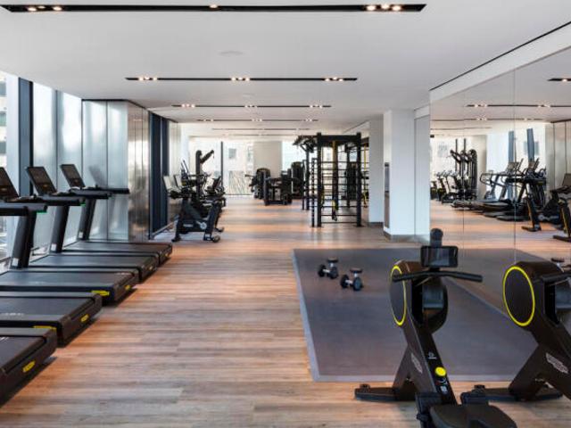 2 bedroom apartment for sale in Hampton Towers, South Quay Plaza, Canary Wharf, E14