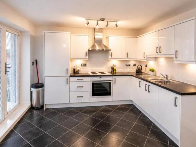 2 bedroom apartment for sale in Handbridge Square, Chester, CH1