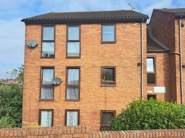 2 Bedroom Apartment For Sale In Hanham