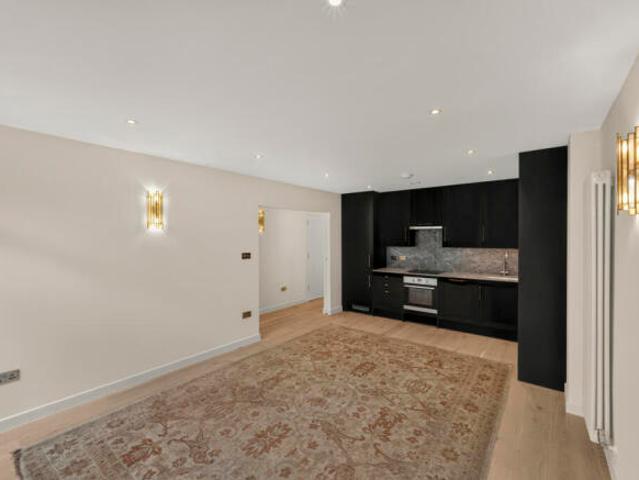 2 bedroom apartment for sale in Harmood Grove, London, NW1