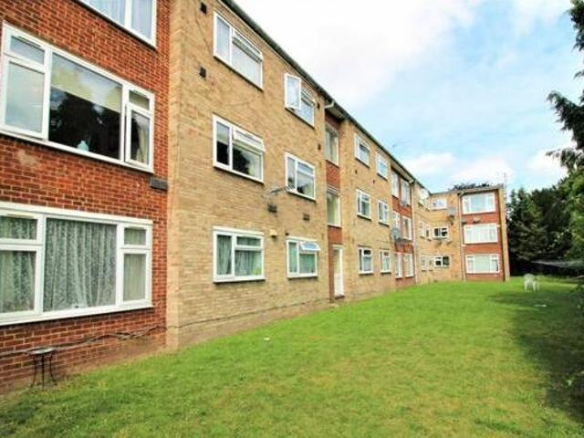 2 Bedroom Apartment For Sale In Harlington, Greater London