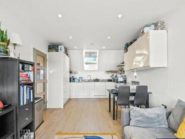 2 Bedroom Apartment For Sale In Harrow, Middlesex