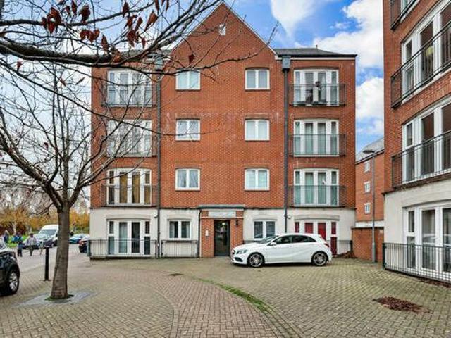 2 bedroom apartment for sale in Harrowby Street Cardiff CF10