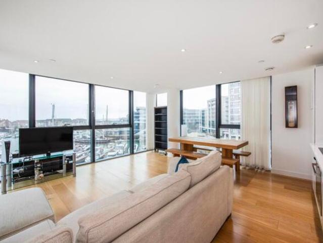2 bedroom apartment for sale in Hawkins Tower, Ocean Way, Southampton, SO14
