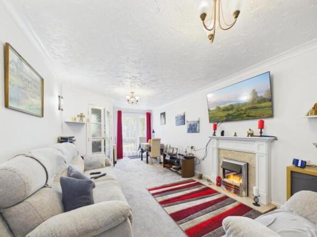 2 bedroom apartment for sale in Hawthorn Court, DE22